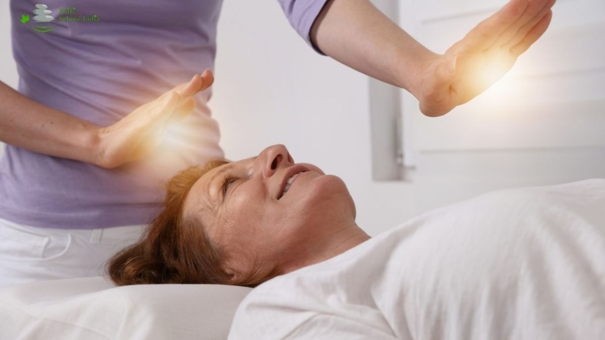 Reiki Healing Therapy:Path to Holistic Wellness